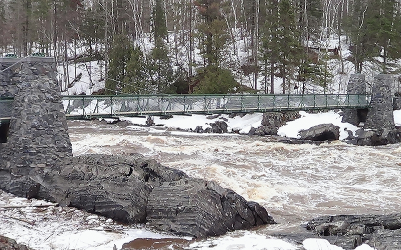Jay Cooke Swinging Bridge | Decoration Examples